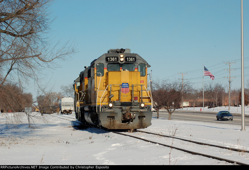 UP GP40-2 1361